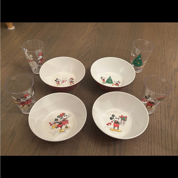 Pottery Barn Kids | Dining | Disney Festive Mickey Mouse Dinnerware Set ...